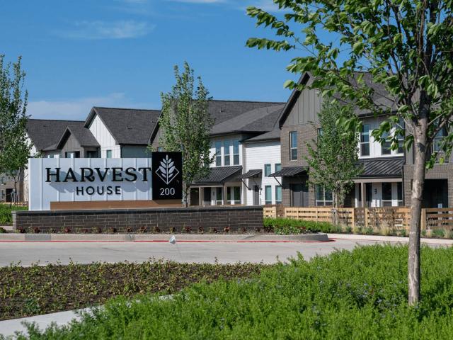 3 BR, 2.5 BA Apartment 200 Harvest Way Unit 6103, Argyle, TX 76226