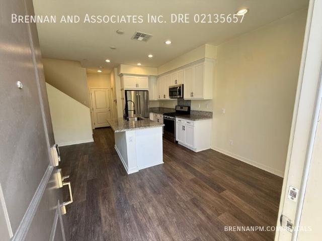 3 BR, 2.5 BA Apartment 2024 Foxtrot Loop, Chula Vista, CA 91915