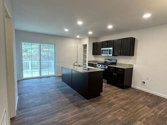 3 BR, 2.5 BA Apartment 20 Meredith Way, Carlisle, PA 17013