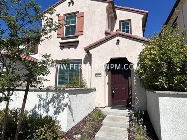 3 BR, 2.5 BA Apartment 2192 Terrawood St, Roseville, CA 95747