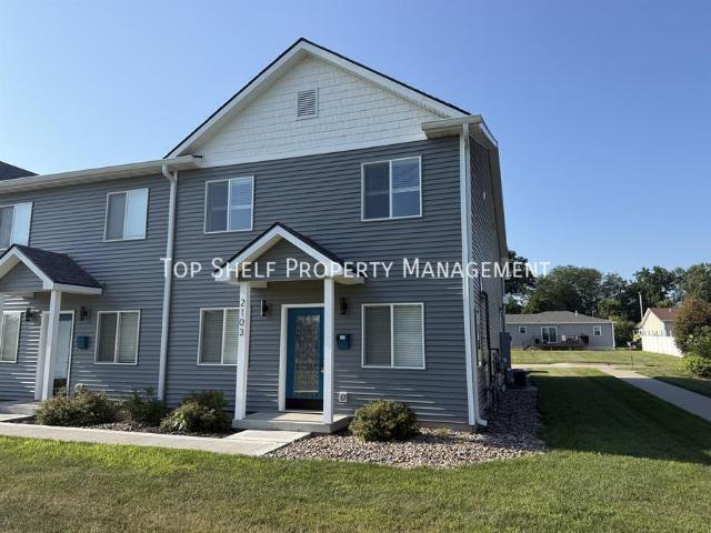 3 BR, 2.5 BA Apartment 2103 Willis Ave, Perry, IA 50220
