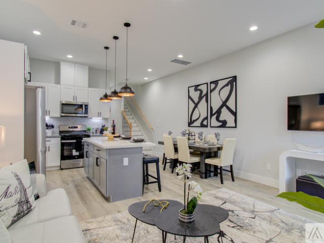 3 BR, 2.5 BA Apartment 2105 Sam Wilson St, Houston, TX 77020
