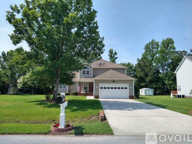 3 BR, 2.5 BA Apartment 210 Riverbend Road, Jacksonville, NC 28540
