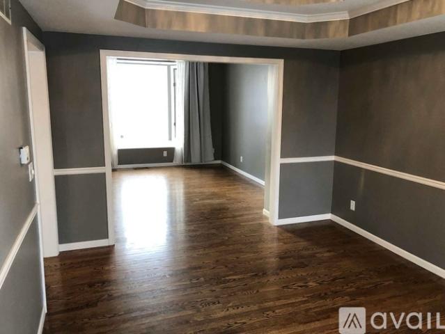 3 BR, 2.5 BA Apartment 2206 Greenbrier Dr, Unit 1, Lawrence, KS 66047