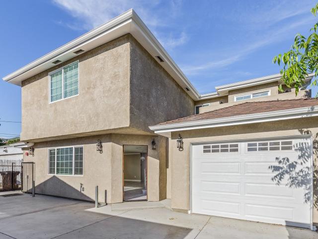 3 BR, 2.5 BA Apartment 2216 N. Frederic St, Burbank, CA 91504