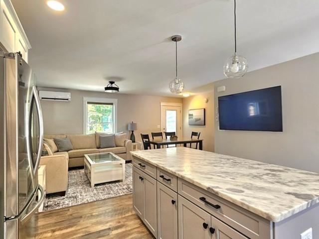 3 BR, 2.5 BA Apartment 22 Trinity Wy, Old Orchard Beach, ME 04064
