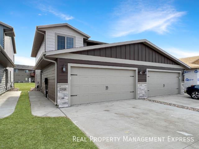 3 BR, 2.5 BA Apartment 2348 S Ronsiek Avenue, Sioux Falls, SD 57106