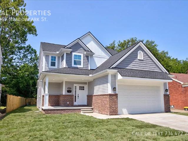 3 BR, 2.5 BA Apartment 23089 Meadowlark St Oak Park, MI 48237