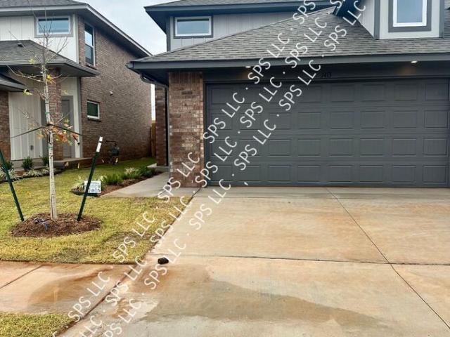 3 BR, 2.5 BA Apartment 230 SW 34th St Moore, OK 73160