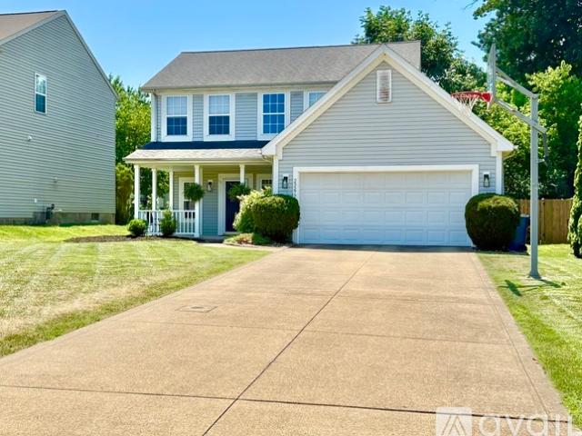 3 BR, 2.5 BA Apartment 23277 Sharon Drive, North Olmsted, OH 44070