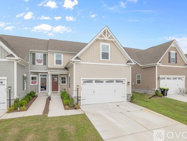3 BR, 2.5 BA Apartment 245 Riley Way, Unit N/a, Smithfield, VA 23430