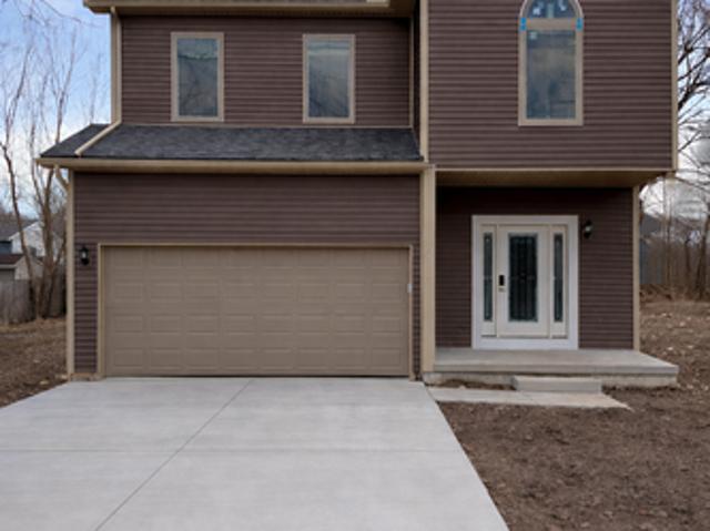 3 BR, 2.5 BA Apartment 2417 Harding Ave, Ypsilanti, MI 48197