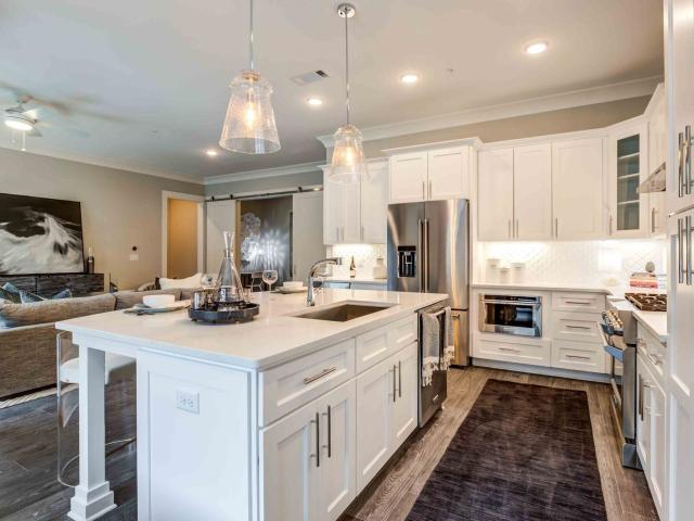 3 BR, 2.5 BA Apartment 2426 Vail Ave Unit 1011, Charlotte, NC 28207