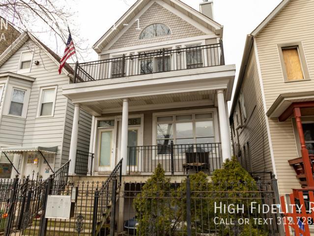 3 BR, 2.5 BA Apartment 2438 N Washtenaw 1, Chicago, IL 60647