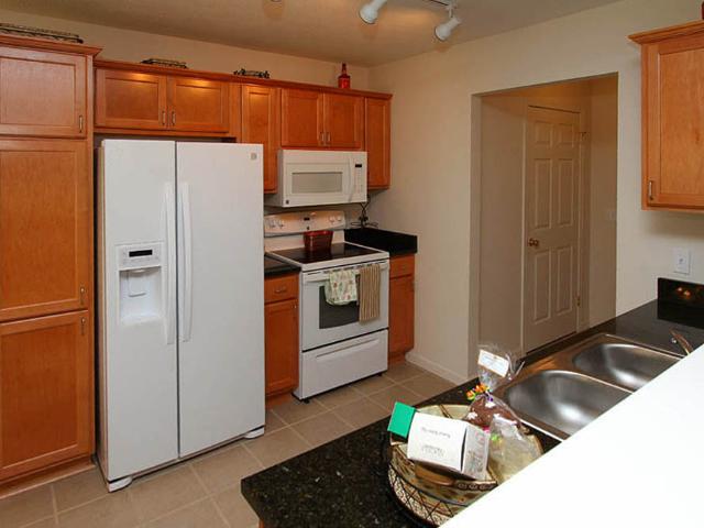 3 BR, 2.5 BA Apartment 24 Ivy Bridge Way, Rochester, NY 14624