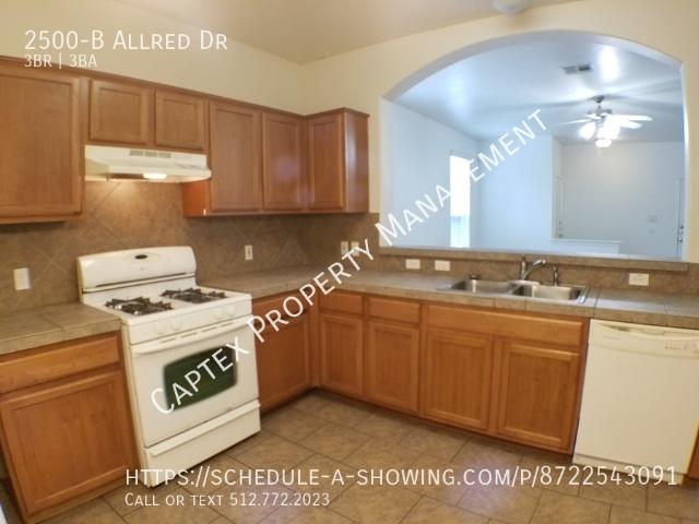 3 BR, 2.5 BA Apartment 2500 B Allred Dr, Austin, TX 78748