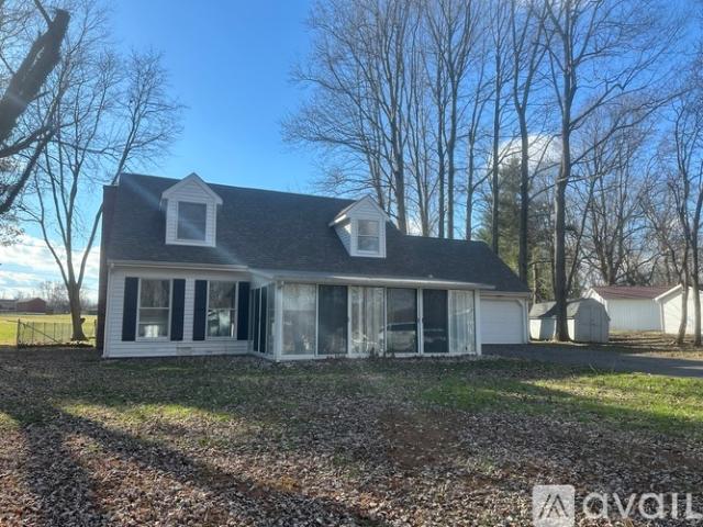 3 BR, 2.5 BA Apartment 2500 S College Hills Dr, Hanover, IN 47243