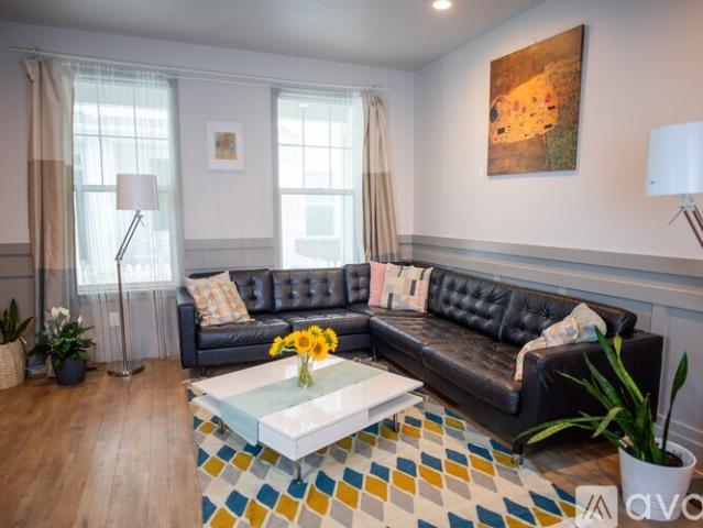 3 BR, 2.5 BA Apartment 250 East Ellen Lane, North Salt Lake, UT 84054