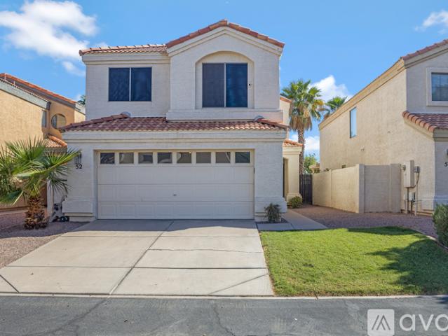 3 BR, 2.5 BA Apartment 250 West Juniper Avenue, Gilbert, AZ 85233