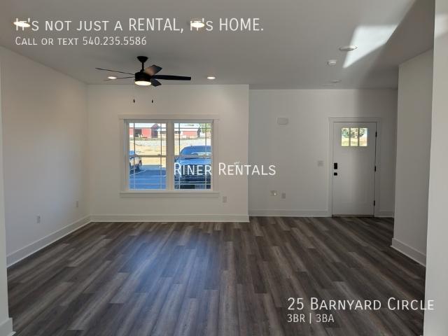 3 BR, 2.5 BA Apartment 25 Barnyard Circle, Bridgewater, VA 22812