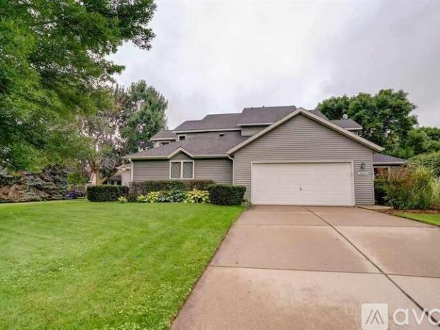 3 BR, 2.5 BA Apartment 2669 Norwich Street, Fitchburg, WI 53711