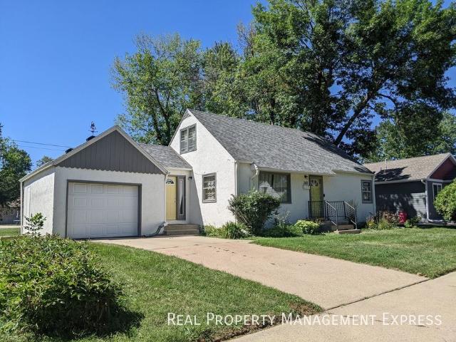 3 BR, 2.5 BA Apartment 2611 S Duluth Ave, Sioux Falls, SD 57105