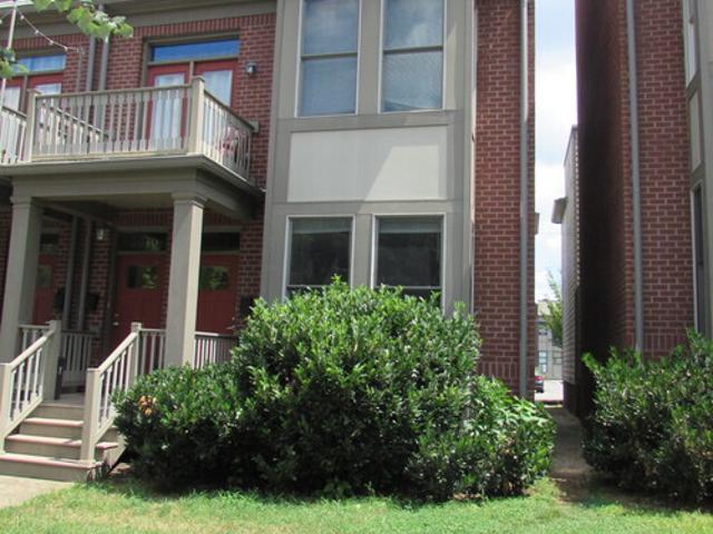 3 BR, 2.5 BA Apartment 2628 W Grace St, Unit N/A, Richmond, VA 23220