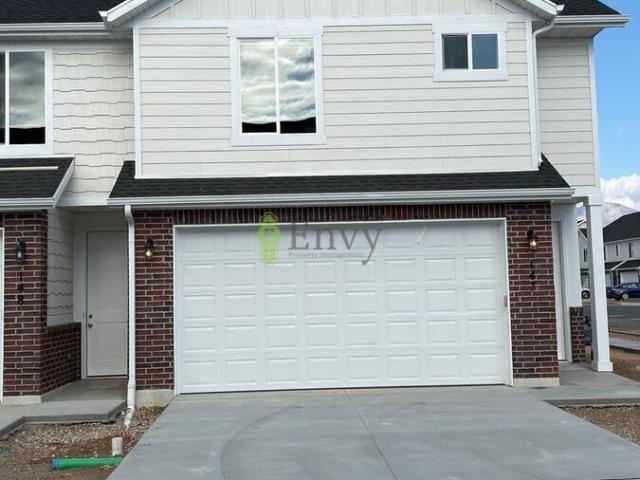3 BR, 2.5 BA Apartment 2631 S. 2300 W. Unit, West Haven, UT 84401