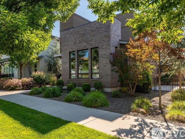 3 BR, 2.5 BA Apartment 2758 South Honeycomb Way, Boise, ID 83712