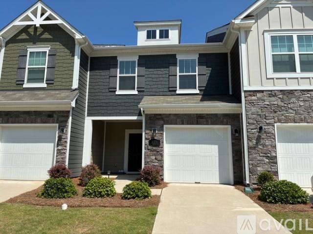 3 BR, 2.5 BA Apartment 275 Harpers Run Ln, Unit Matthews, NC 28104