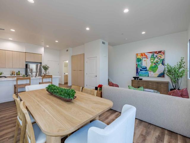 3 BR, 2.5 BA Apartment 2825 West Lancaster Boulevard Unit 1603, Lancaster, CA 93536