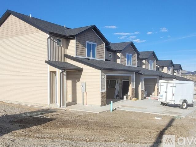 3 BR, 2.5 BA Apartment 3042 5th St, Unit 3054, Elko, NV 89801