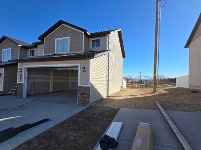 3 BR, 2.5 BA Apartment 3042 5th St, Unit 3056, Elko, NV 89801