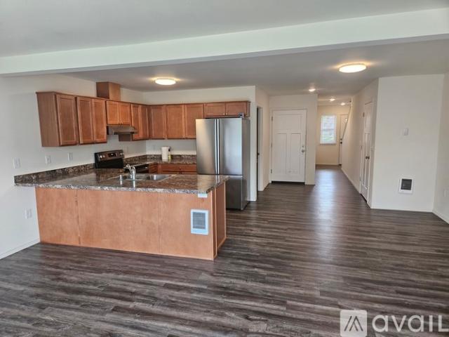 3 BR, 2.5 BA Apartment 3044 Jackson Hwy, Unit M, Chehalis, WA 98532