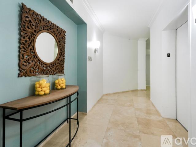 3 BR, 2.5 BA Apartment 300 South Pointe Dr, Unit 405, Miami Beach, FL 33139