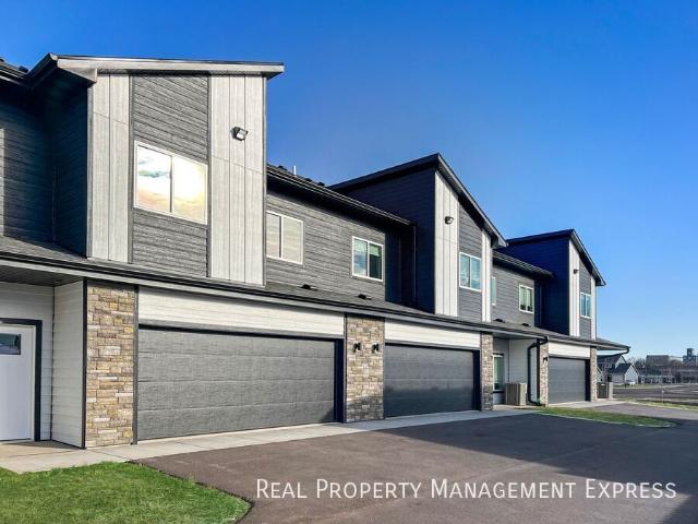 3 BR, 2.5 BA Apartment 301 Harvest Trail, Harrisburg, SD 57032