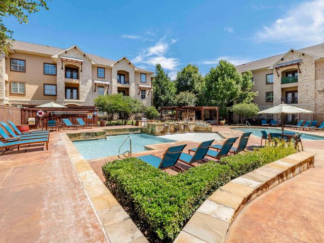 3 BR, 2.5 BA Apartment 3030 Claremont Drive Unit 124, Grand Prairie, TX 75052