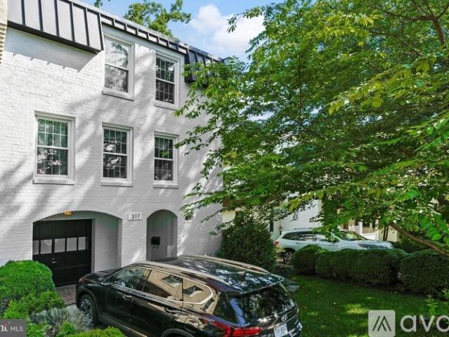 3 BR, 2.5 BA Apartment 317 North Maple Avenue, Falls Church, VA 22046