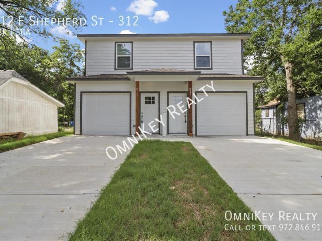 3 BR, 2.5 BA Apartment 312 E Shepherd St, Denison, TX 75021
