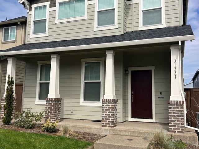 3 BR, 2.5 BA Apartment 31331 NW Brookings Street, North Plains, OR 97133