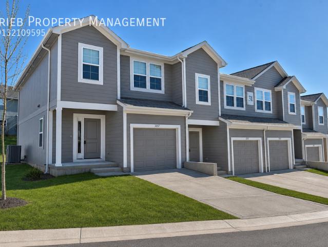 3 BR, 2.5 BA Apartment 3243 N 103rd Place, Kansas City, KS 66109