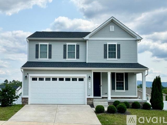 3 BR, 2.5 BA Apartment 324 Cedar Spring Drive, Strasburg, VA 22657