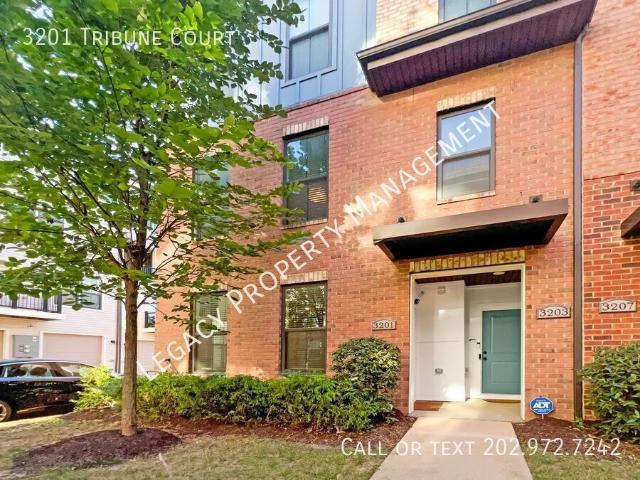 3 BR, 2.5 BA Apartment 3201 Tribune Court, Hyattsville, MD 20782