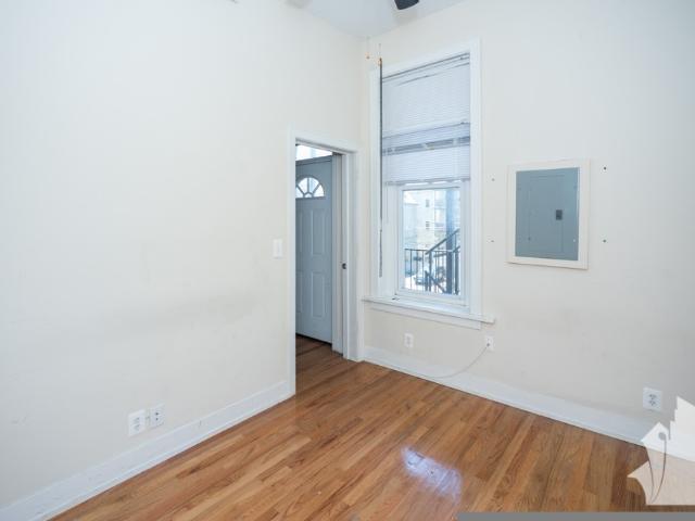 3 BR, 2.5 BA Apartment 3356 North Sheffield Avenue, Chicago, IL 60657