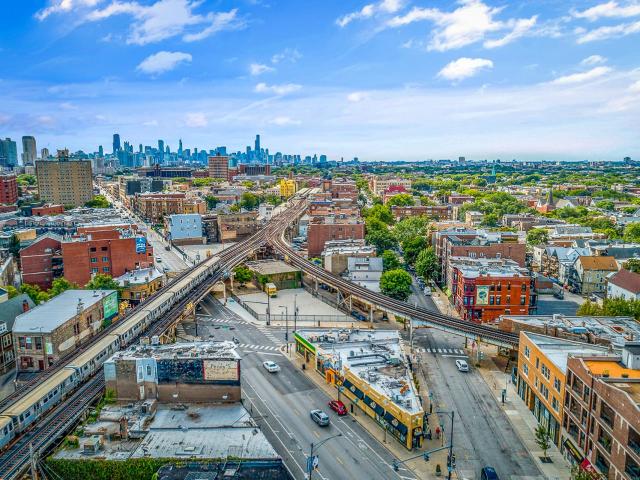 3 BR, 2.5 BA Apartment 3356 North Sheffield Avenue Unit 3356 3, Chicago, IL 60657