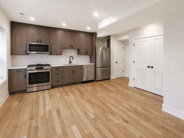 3 BR, 2.5 BA Apartment 3356 North Sheffield Avenue Unit 3358 2, Chicago, IL 60657