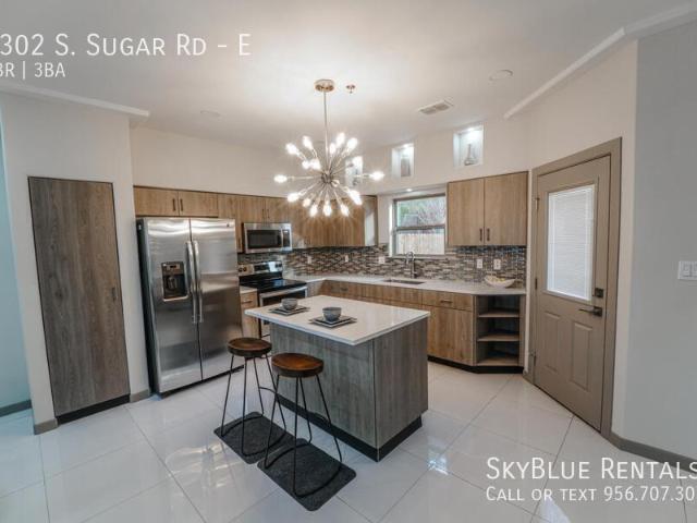 3 BR, 2.5 BA Apartment 3302 S. Sugar Rd, Edinburg, TX 78539