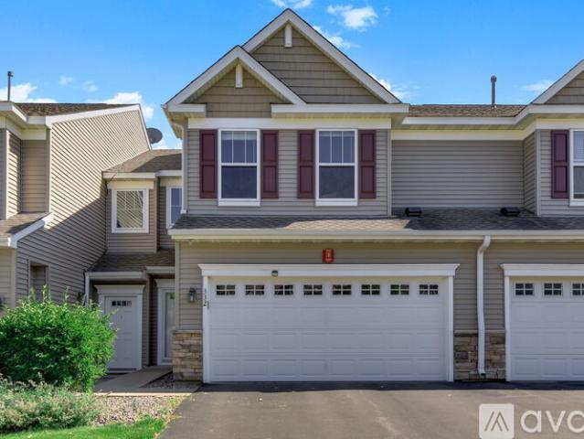 3 BR, 2.5 BA Apartment 332 Orendorff Way Northeast, Unit Columbia Heights, Columbia Heights, MN 55421