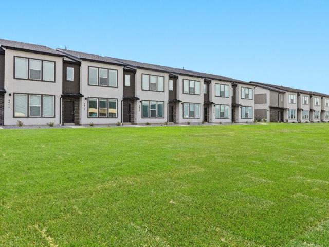 3 BR, 2.5 BA Apartment 3413 S 990 W Unit Building 6 3439 S 975 W, Logan, UT 84321