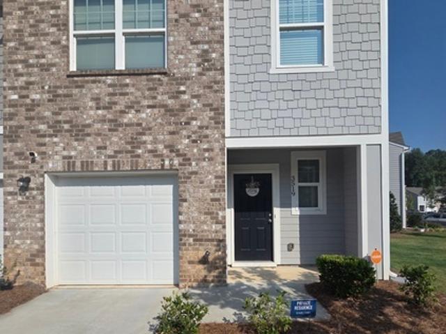 3 BR, 2.5 BA Apartment 3519 Cardinal Drive, Unit 3519 Aviary Park SW Fulton, Atlanta, GA 30331